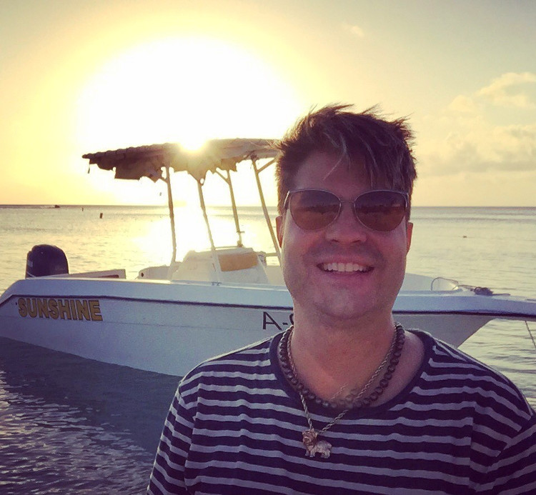 Gay Travel Aruba | When in Aruba